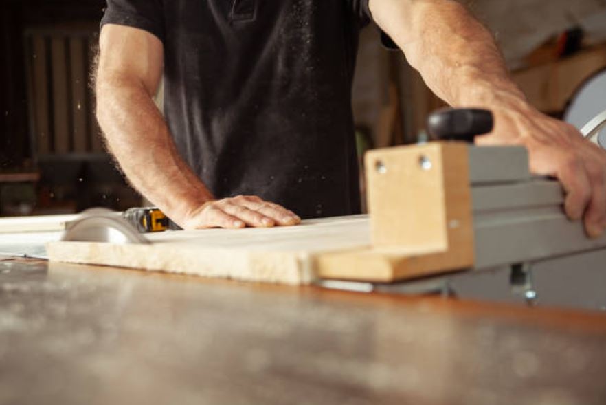 What Are the Different Types of Table Saws? - Wooden Earth