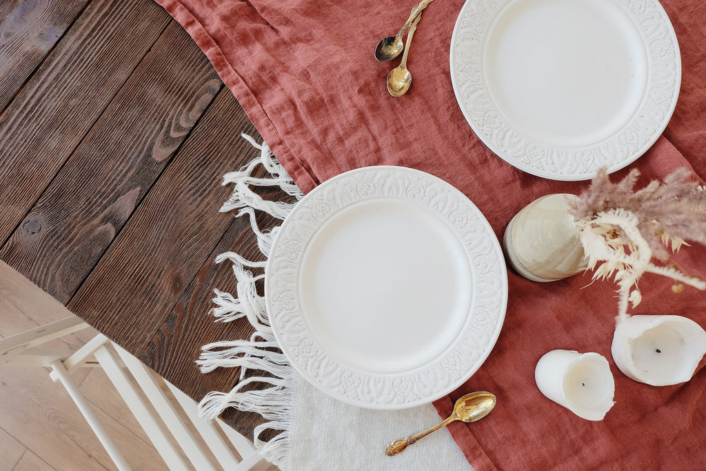 Choosing the Perfect Tableware for Your Dining Style: A Guide - Wooden ...