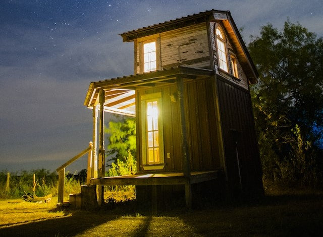 DIY: 6 Tips for Building a Treehouse - Wooden Earth